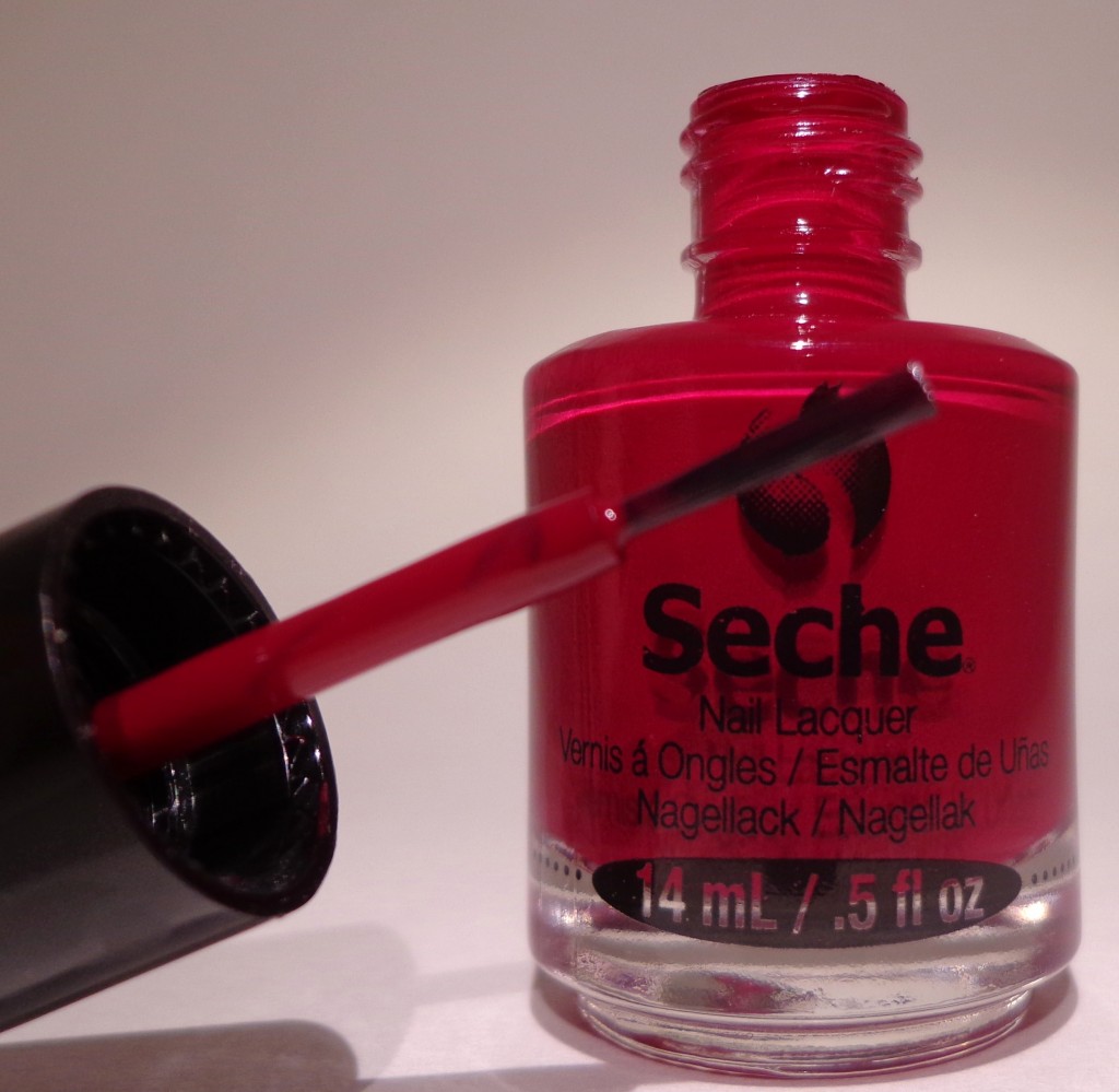 Seche Irresistible - Of Life And Lacquer